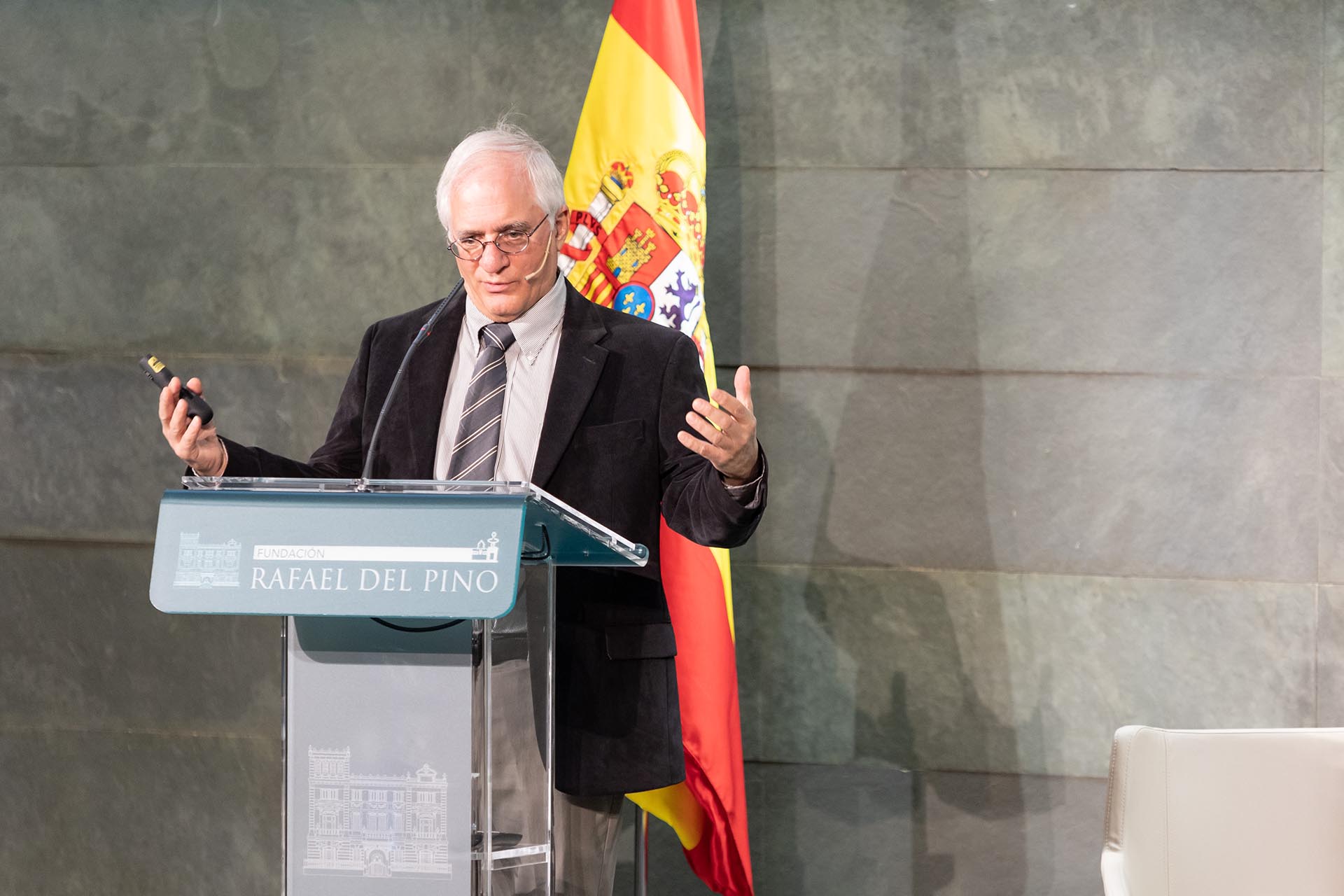 Conferencia magistral online Michael A. Cusumano - Fundación Rafael del ...